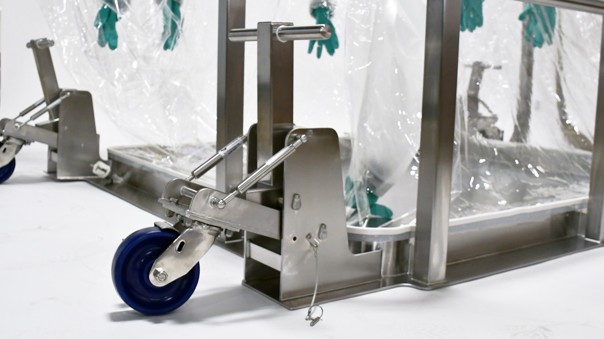 Nutsche Filter Dryer Containment System - Rheo Flexibles